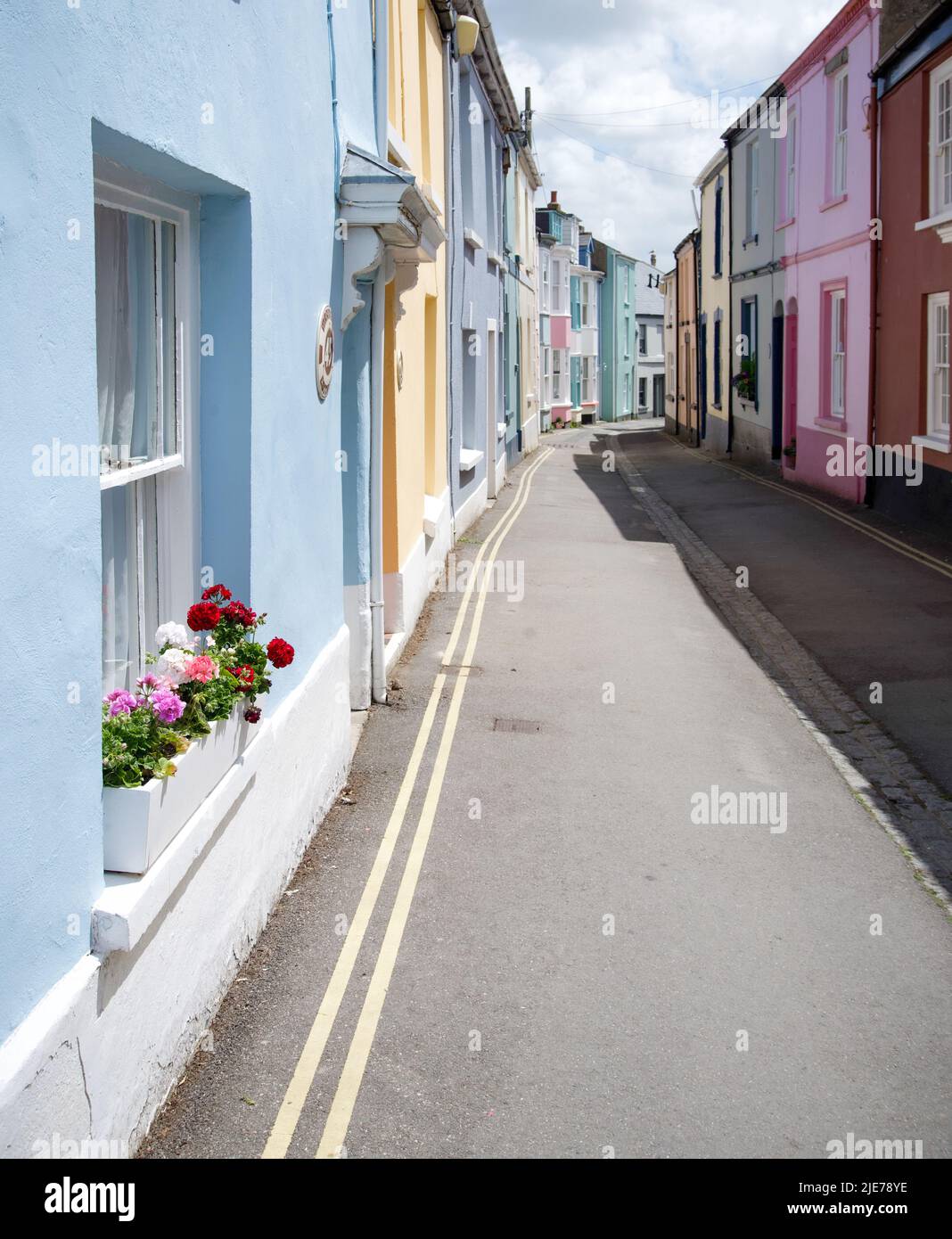 Street side housing in Appledore, Devon, pretty painted buildings ...