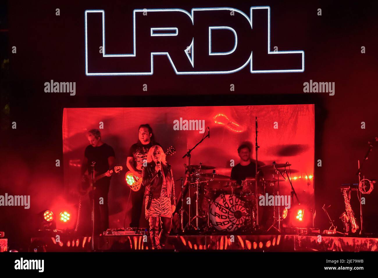 The duo "La Rappresentante di Lista" (LRDL) in concert at Ippodromo ...