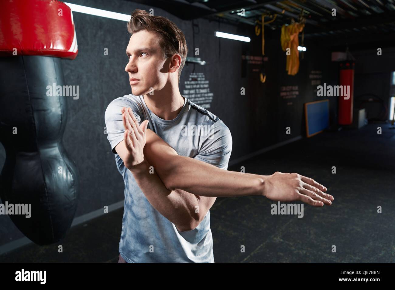Shoulder workout hi-res stock photography and images - Alamy