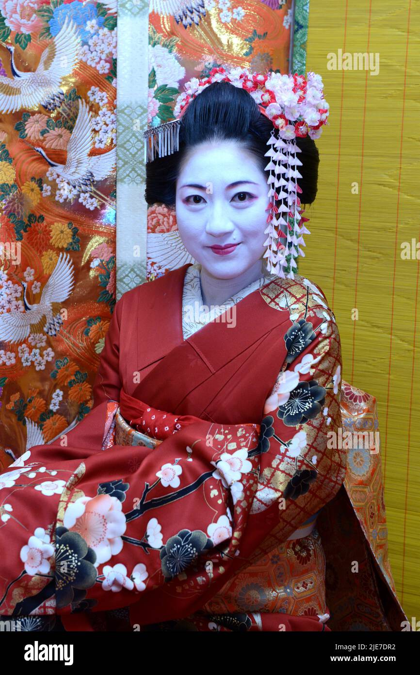 Lady dressed in traditional kimono (Maiko style) in the Gion District ...