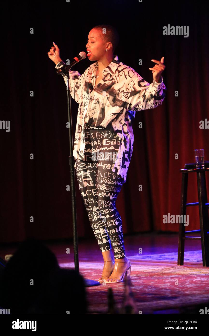 Singer Chrisette Michele performing live at the City Winery Restaurant ...