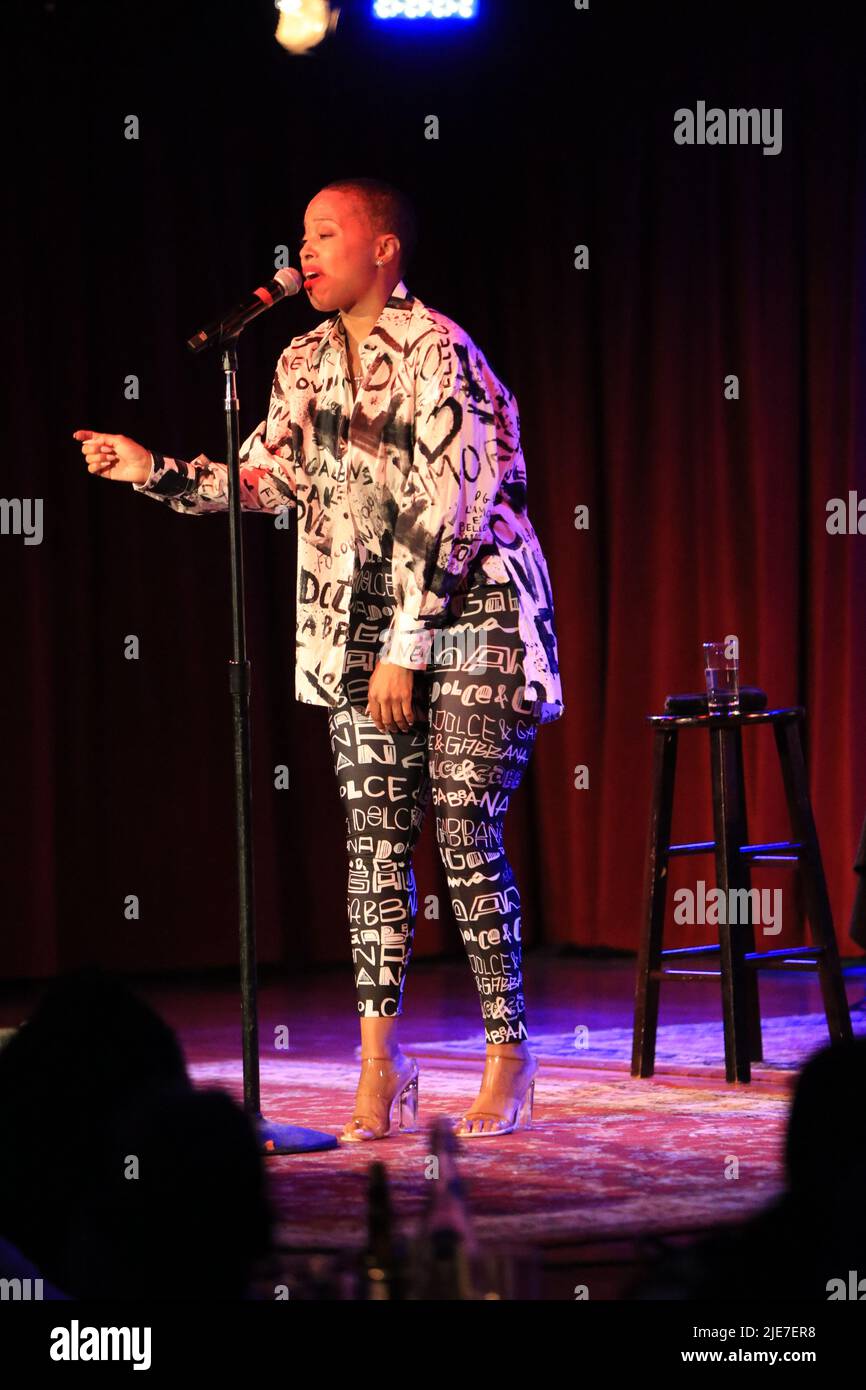 Singer Chrisette Michele performing live at the City Winery Restaurant ...