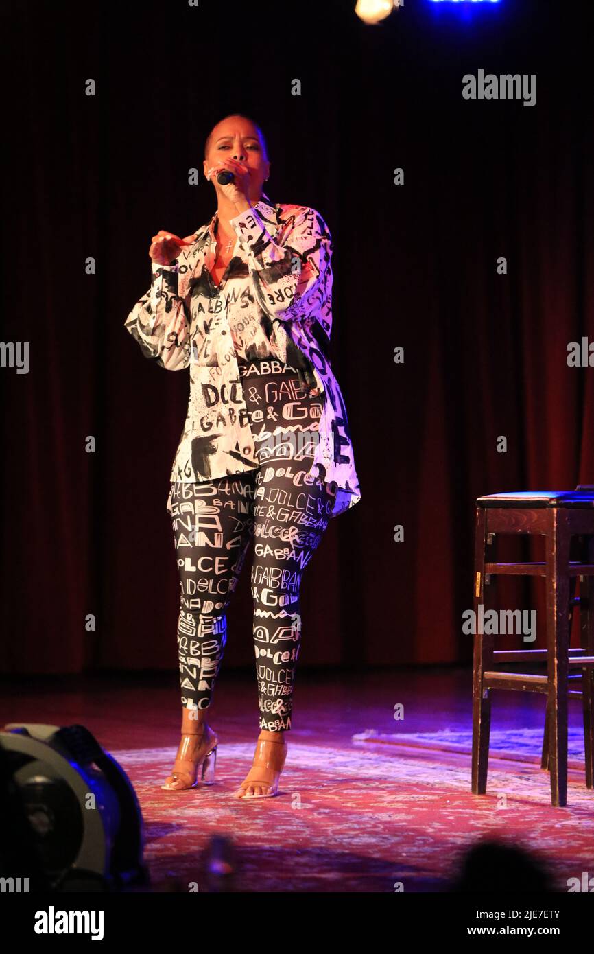 Singer Chrisette Michele performing live at the City Winery Restaurant ...