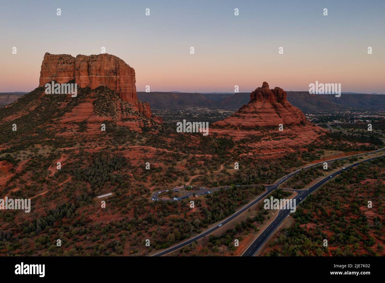 Highway 179 Sedona Arizona, Village of Oak Creek. Red rocks at sunset ...