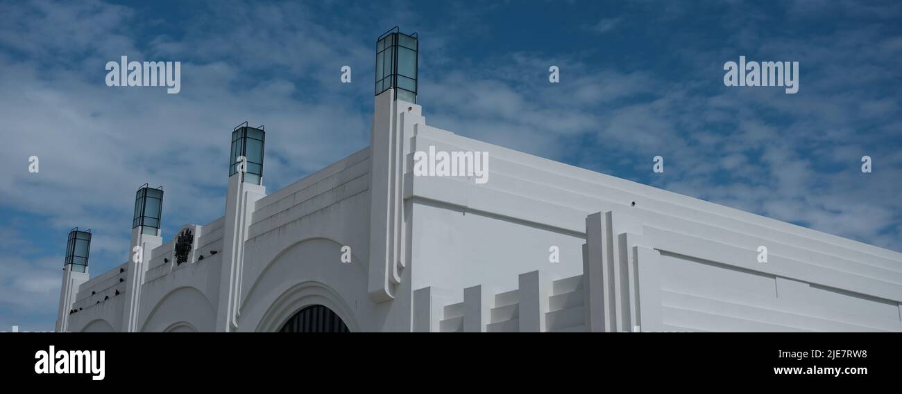 Ferry terminal 1920s hi-res stock photography and images - Alamy