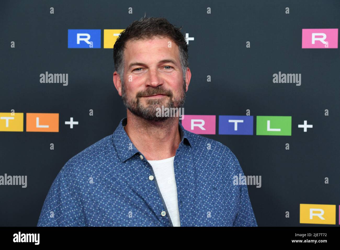 Munich, Germany. 25th June, 2022. Actor Simon Böer comes to the RTL ...