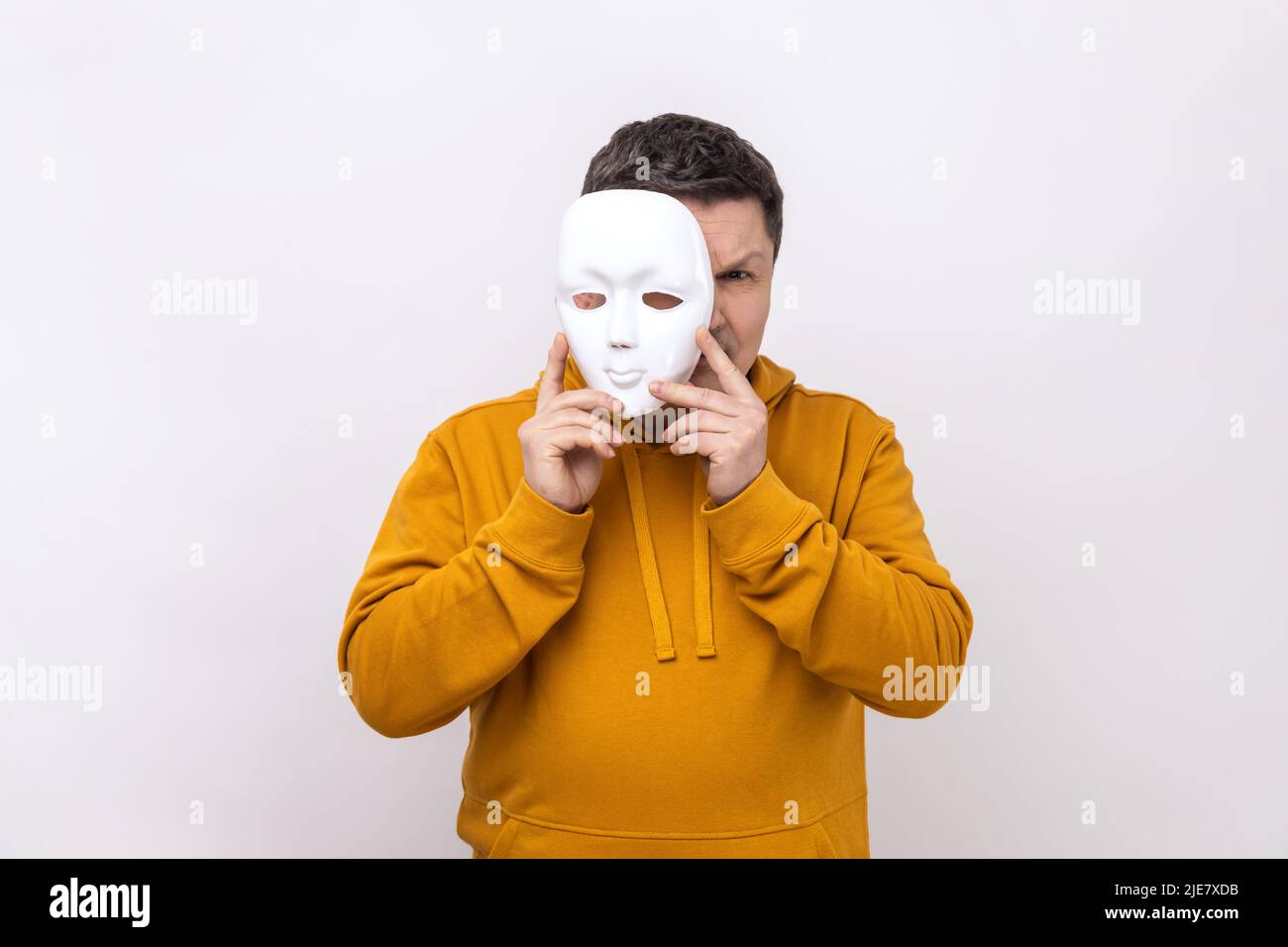 Wearing disguise hiding face hi-res stock photography and images - Alamy