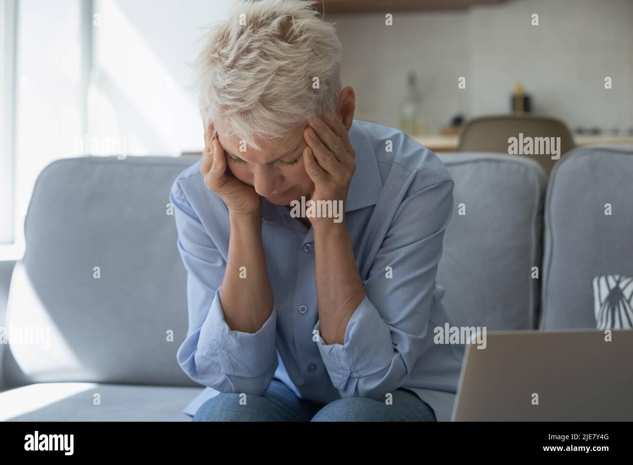 Older temples hi-res stock photography and images - Alamy