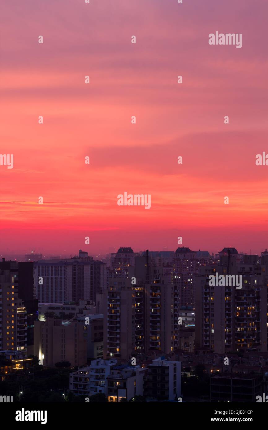 India delhi skyline hi-res stock photography and images - Alamy