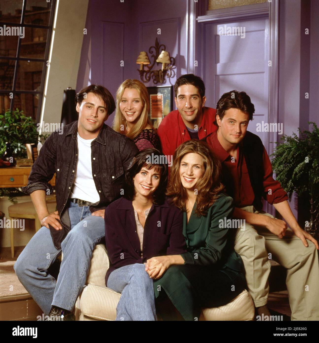 COURTENEY COX, MATTHEW PERRY, LISA KUDROW, JENNIFER ANISTON, MATT ...