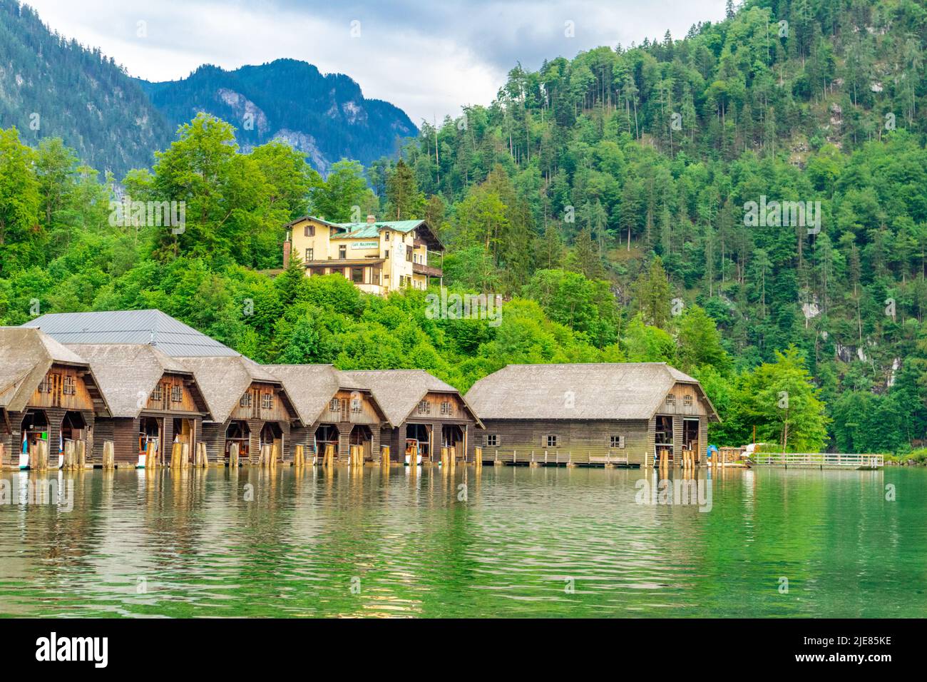 Beautiful exploration tour along the Berchtesgaden Alpine foothills ...
