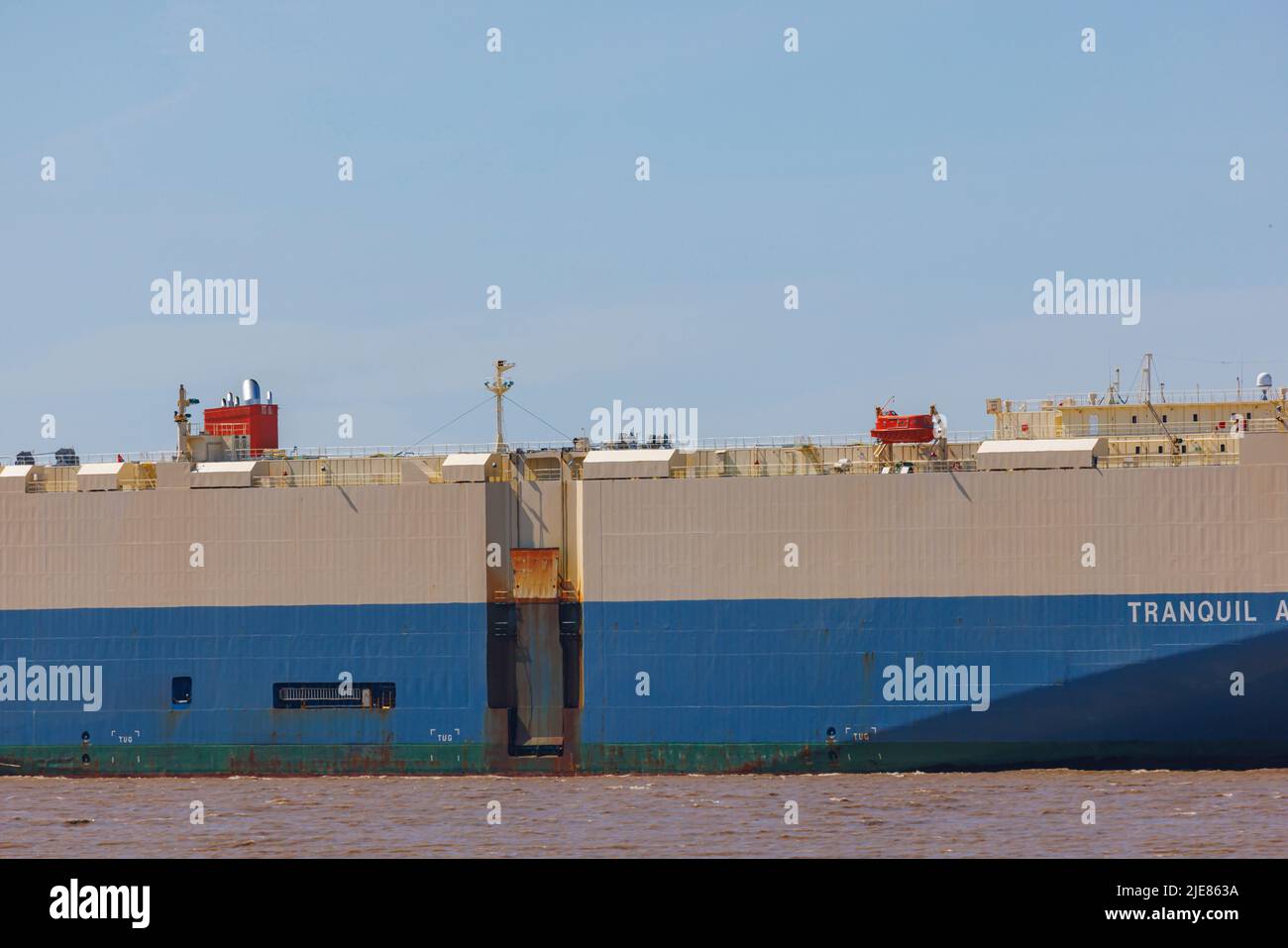 Sunny vehicle ramp hi-res stock photography and images - Alamy