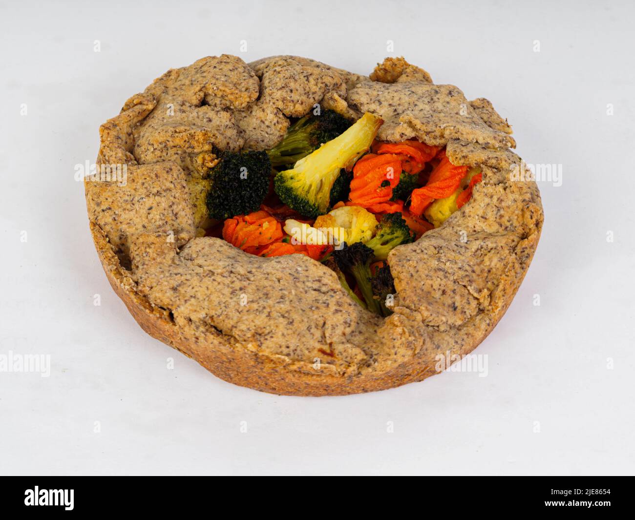 Vegan small veggie pie in slices for 1 person Stock Photo - Alamy