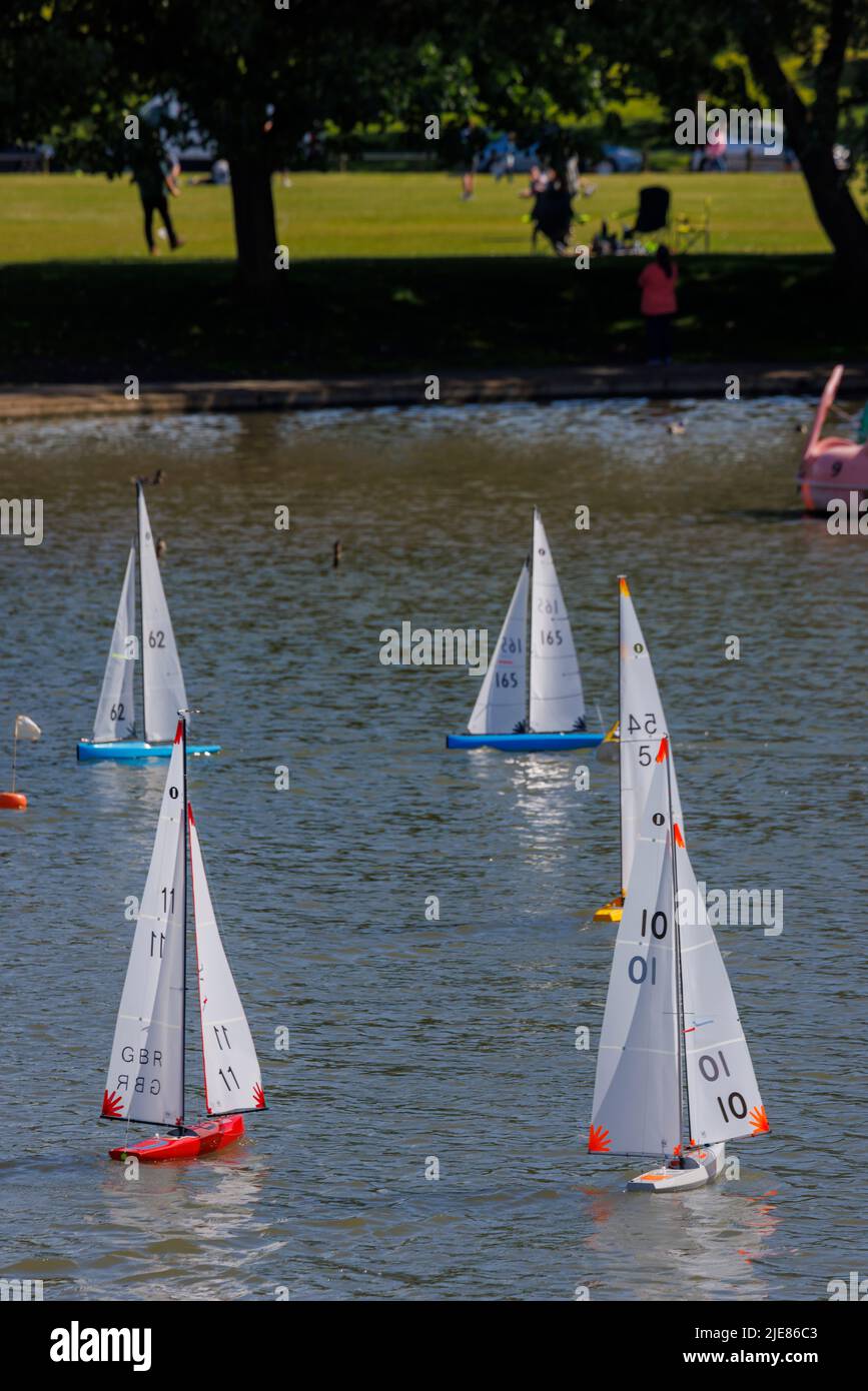 Sailing on Portishead lake Stock Photo - Alamy