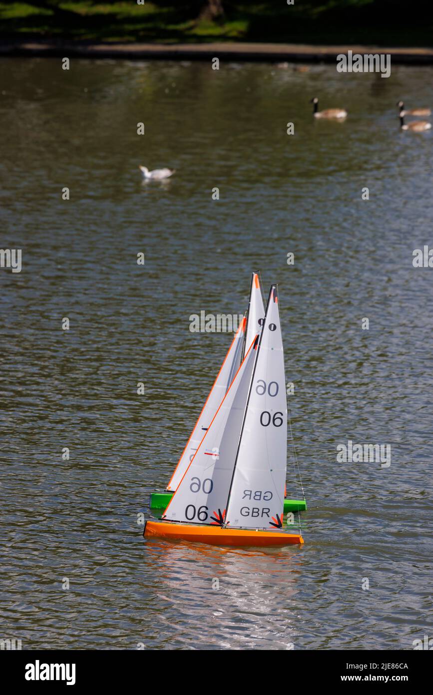 Sailing on Portishead lake Stock Photo - Alamy