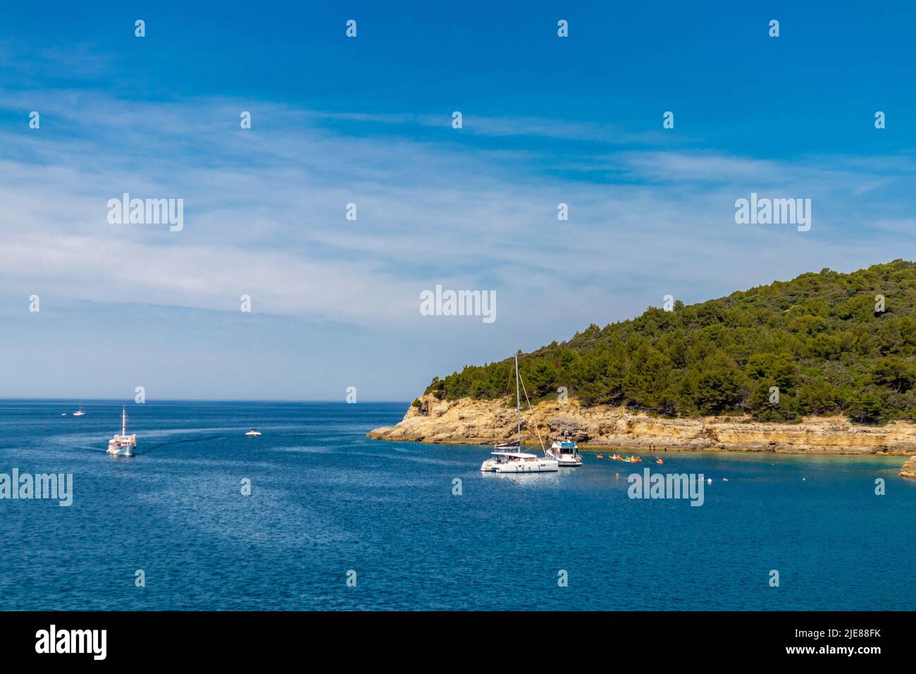 Summer exploration tour incl. a small beach walk around the port city ...