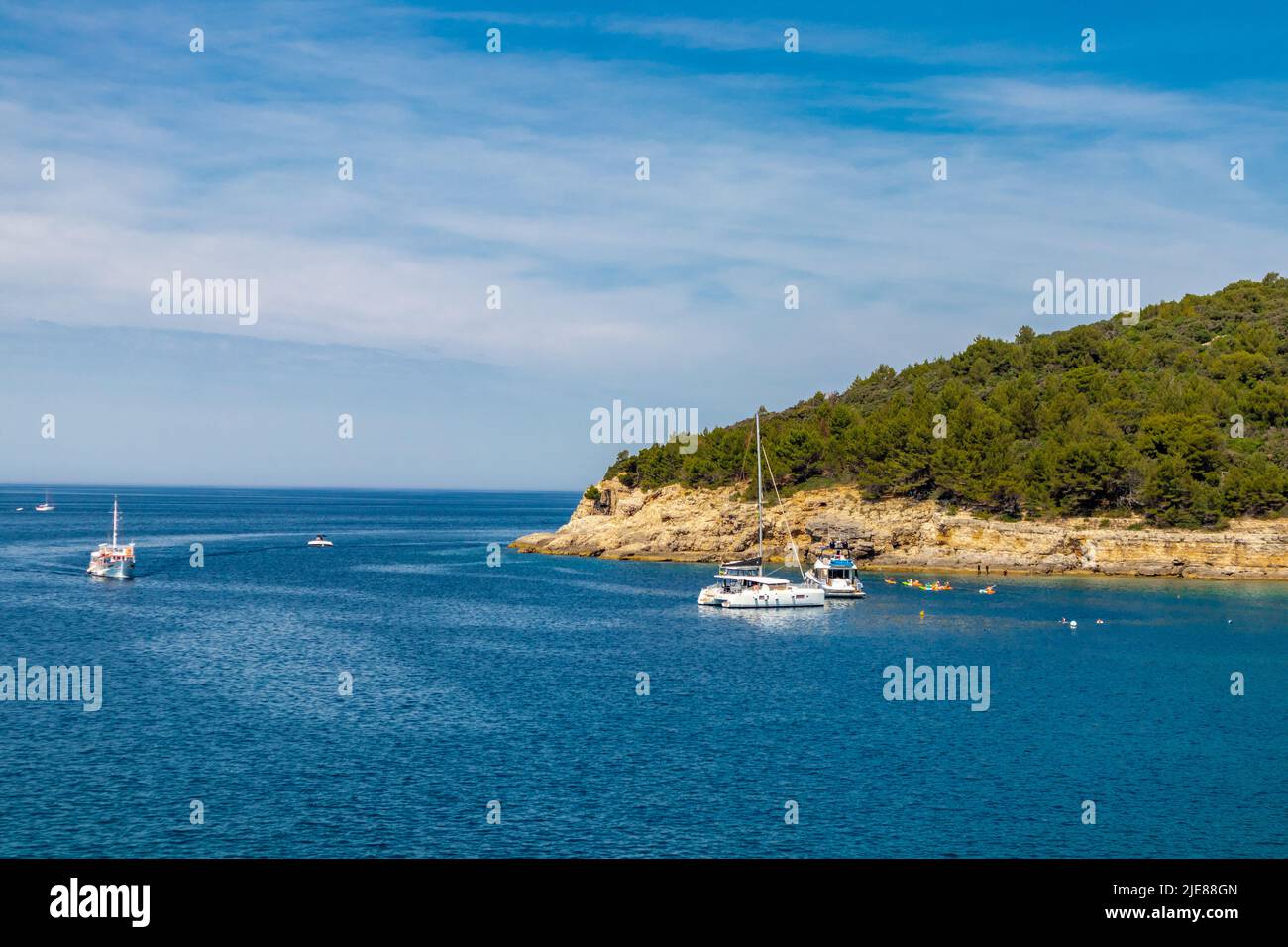 Summer exploration tour incl. a small beach walk around the port city ...