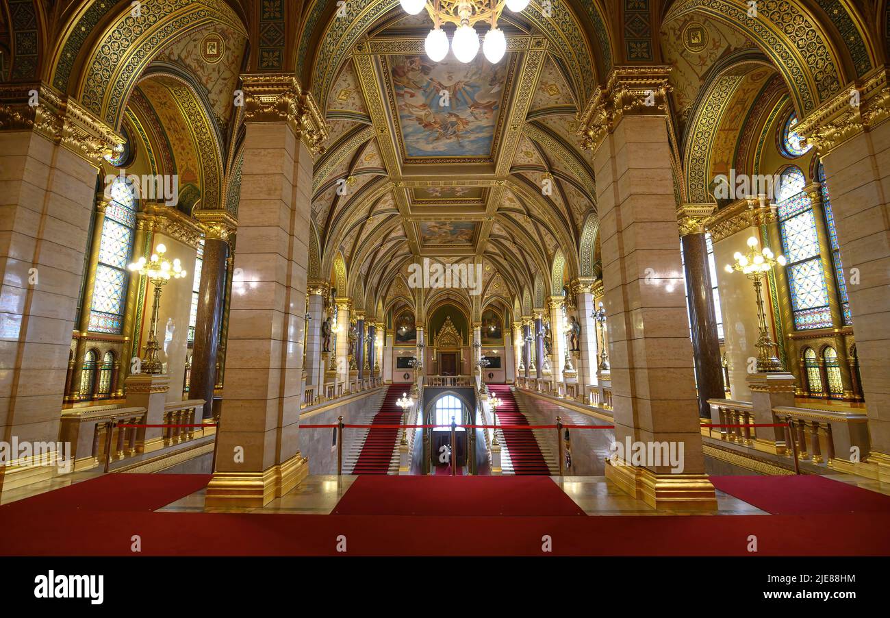 Budapest, Hungary. Interior of the Hungarian Parliament building Stock ...