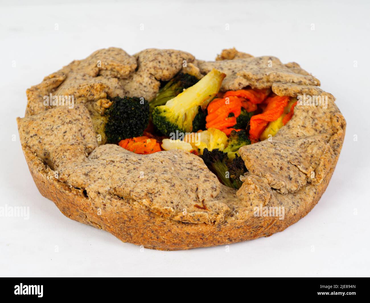 Vegan small veggie pie in slices for 1 person Stock Photo - Alamy