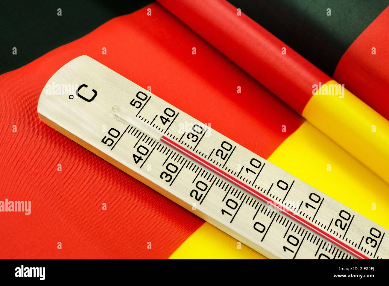 Thermometer 40 degrees Celsius close up and German Flag Stock Photo - Alamy