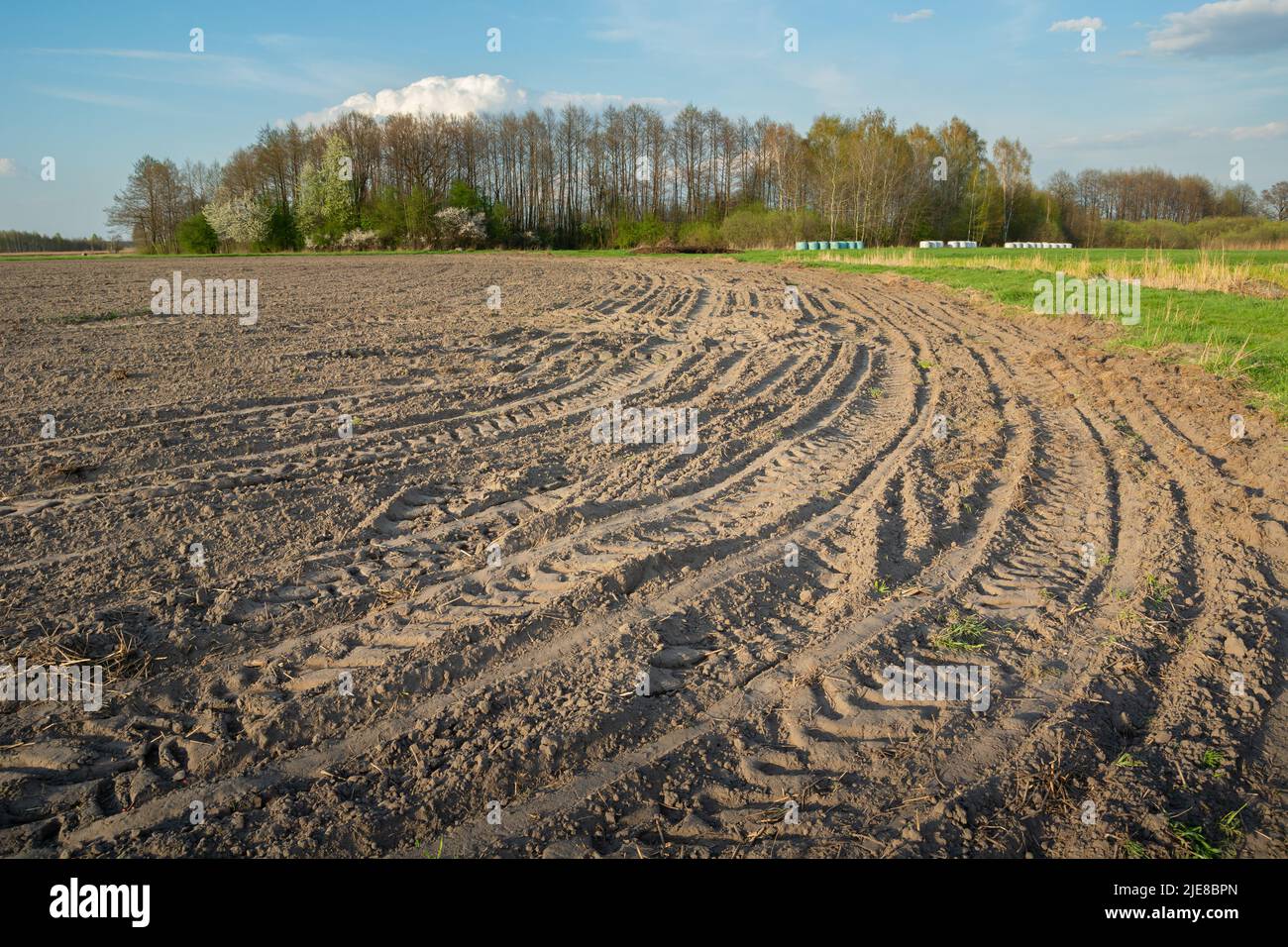 Soil tracks in the countryside hi-res stock photography and images - Alamy