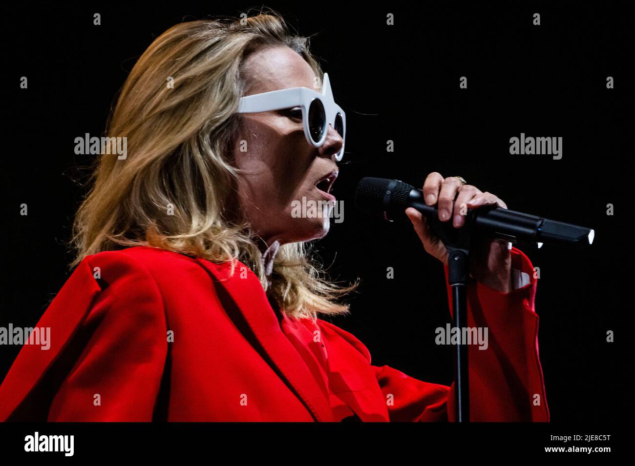 Glastonbury, UK. 25th June, 2022. Roisin Murphy plays the west holts ...