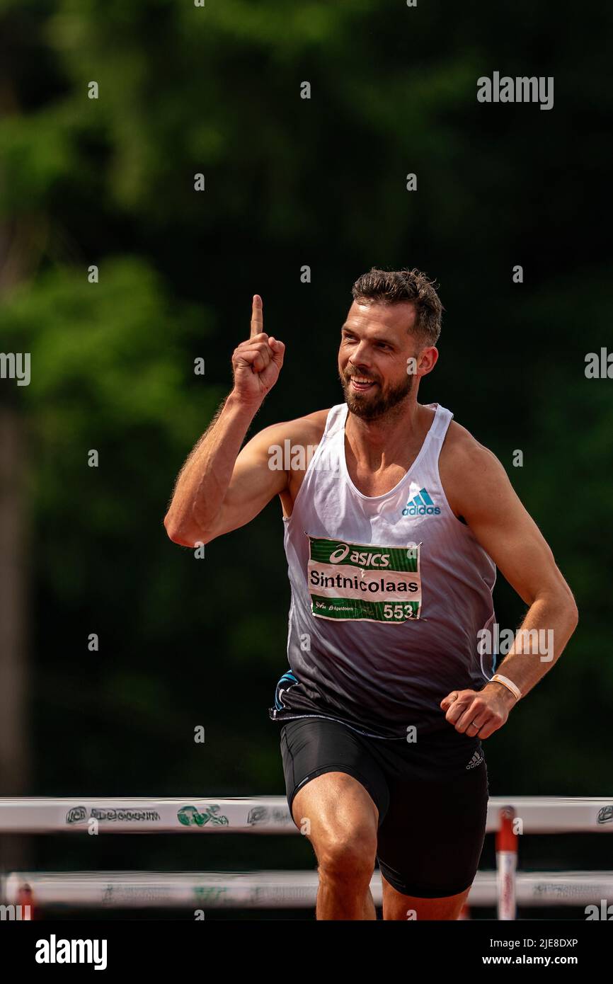 APELDOORN - Athlete Eelco Sintnicolaas during the 110 meter hurdles all ...