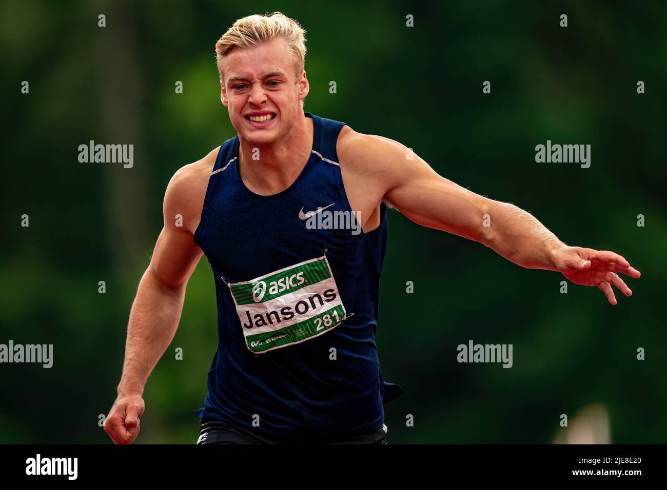 APELDOORN - Athlete Sven Jansons during the 110 meter hurdles all ...