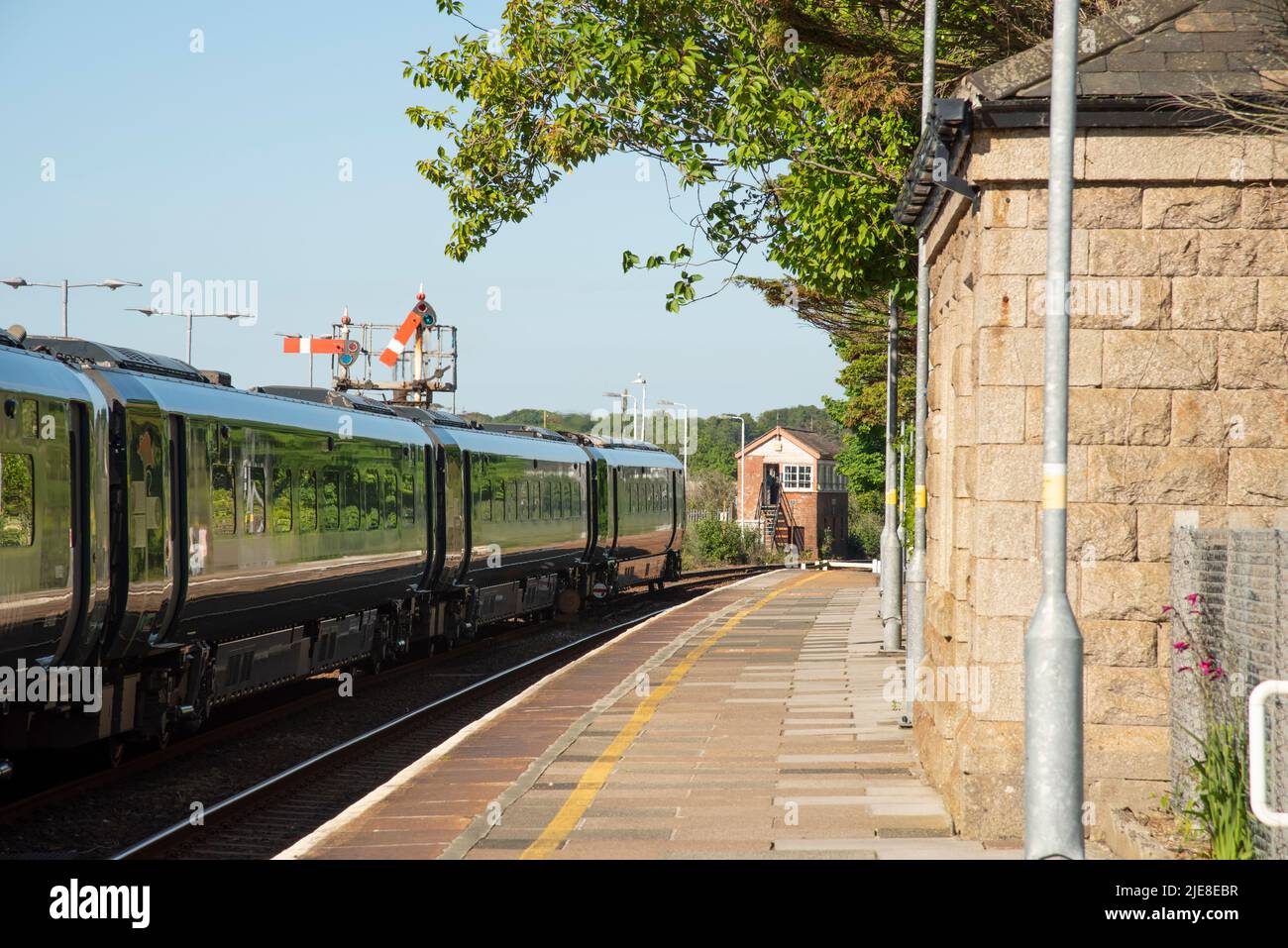 Train london cornwall hi-res stock photography and images - Alamy
