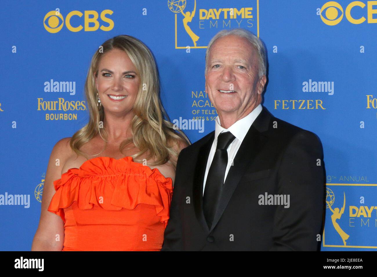 Ken corday exec producer d hi-res stock photography and images - Alamy