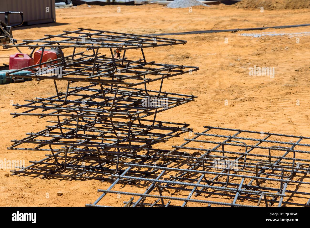 Building metal formwork structures hi-res stock photography and images ...