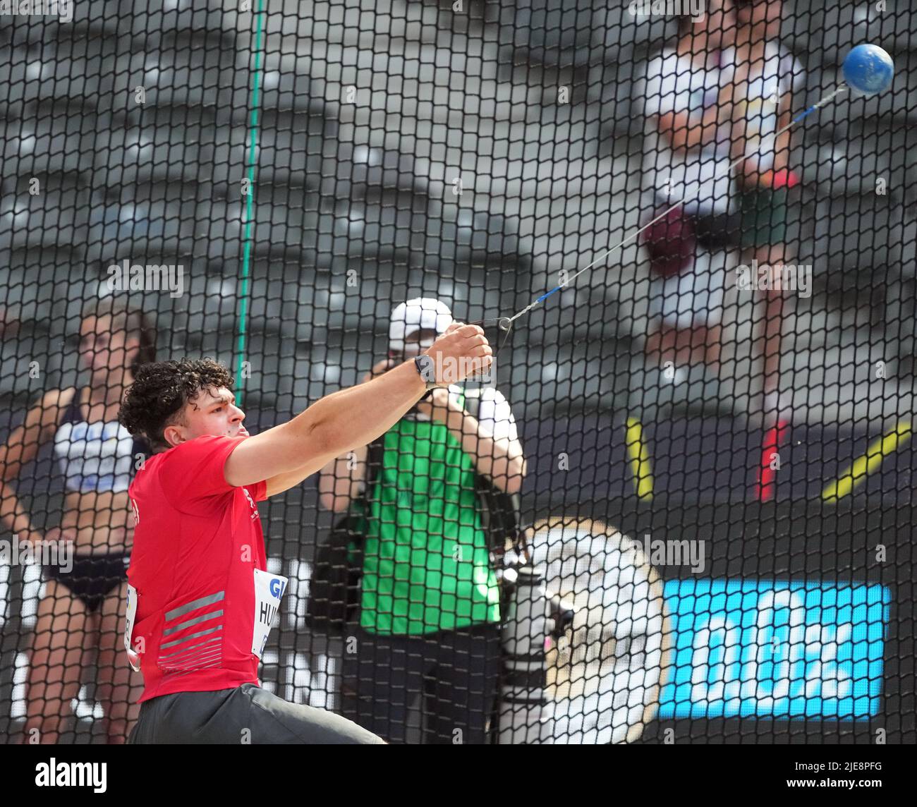 Hammer throw men hi-res stock photography and images - Alamy
