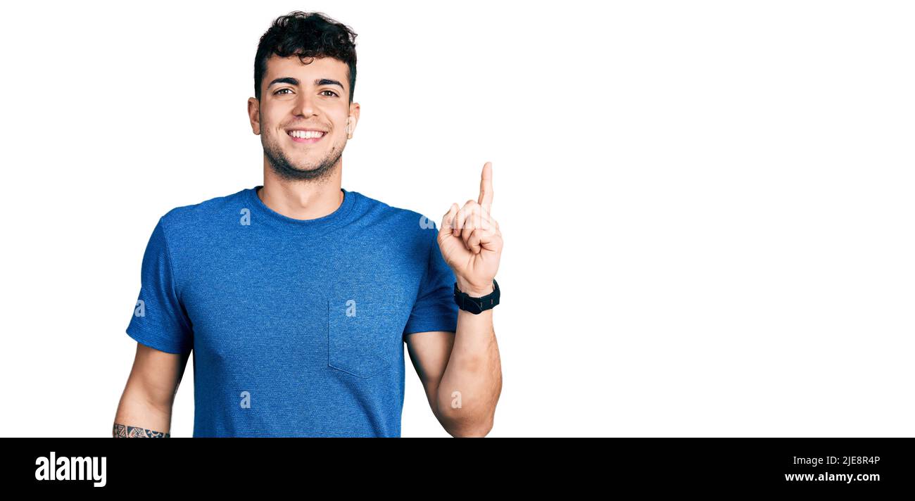 Man pointing fingers big hi-res stock photography and images - Alamy