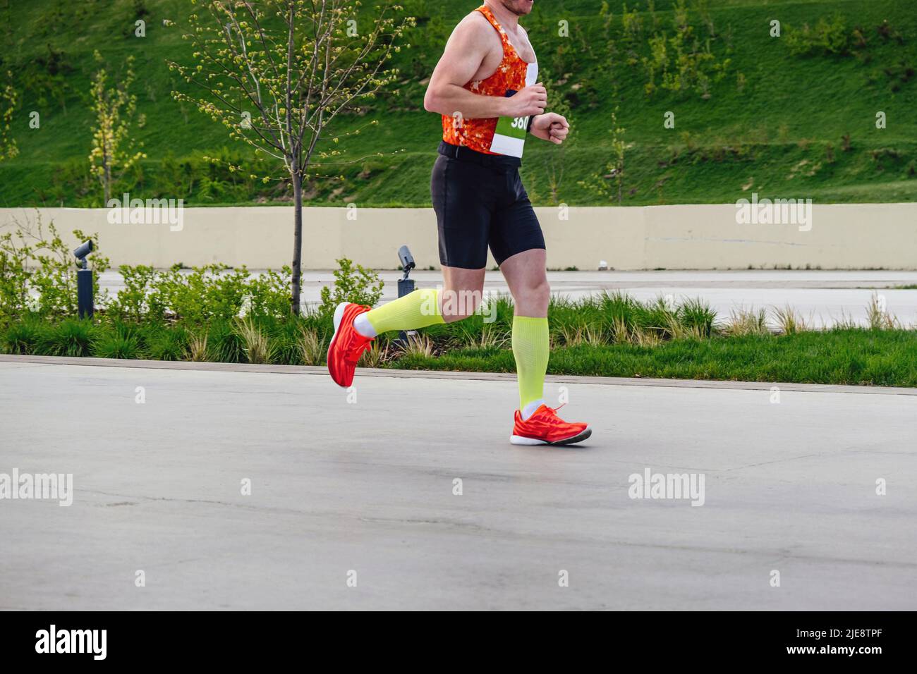 Concrete compression hi-res stock photography and images - Alamy