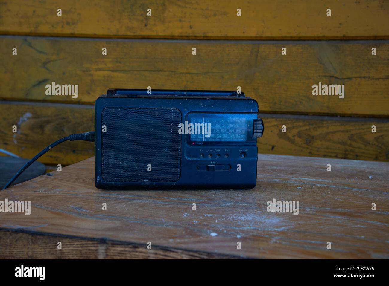 Old radio table hi-res stock photography and images - Alamy