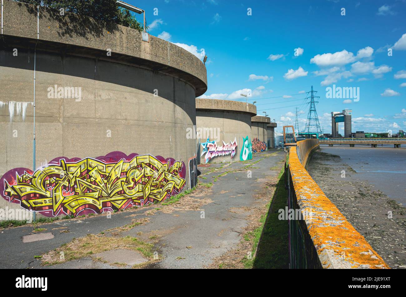 Sewage treatment plant in beckton hi-res stock photography and images ...
