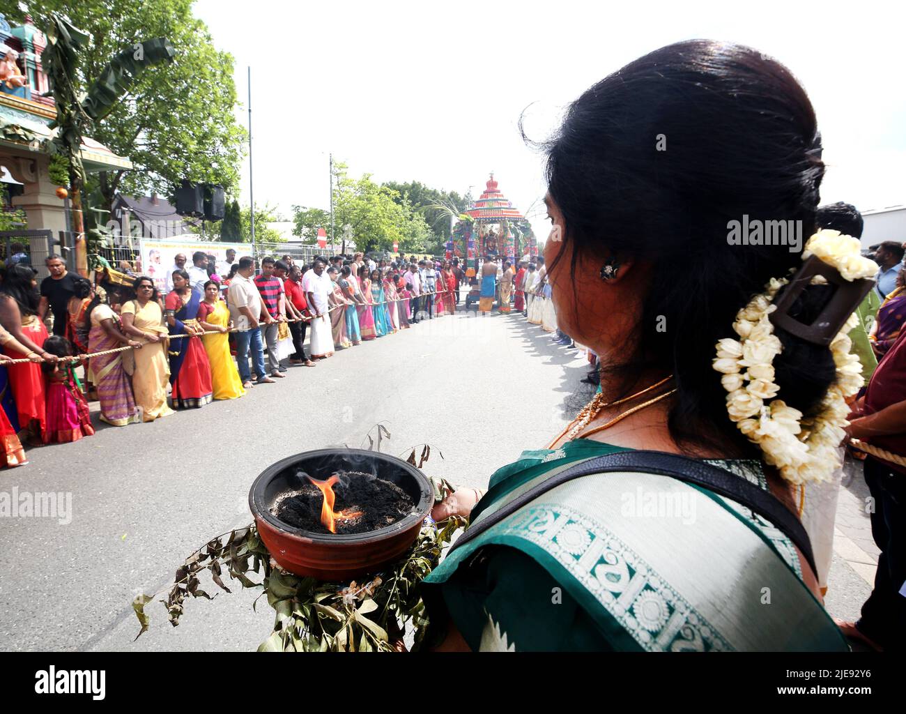 Hamm, Germany. 26th June, 2022. Hindus take part in the great ...