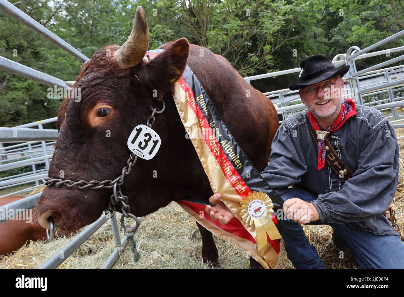 Animals category hi-res stock photography and images - Alamy