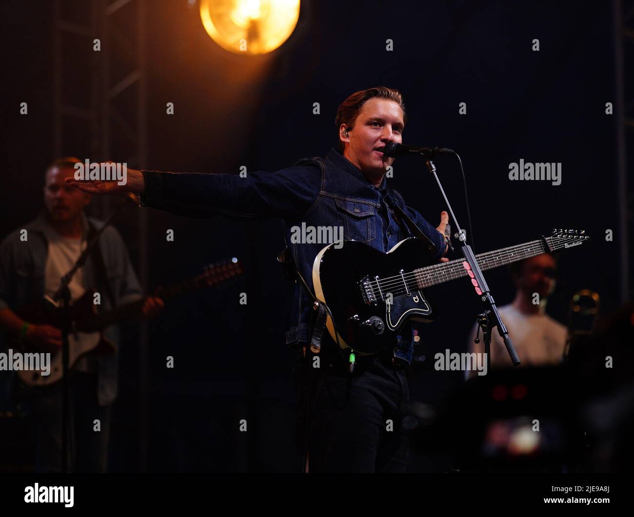 George Ezra plays a secret set on the John Peel stage at the ...