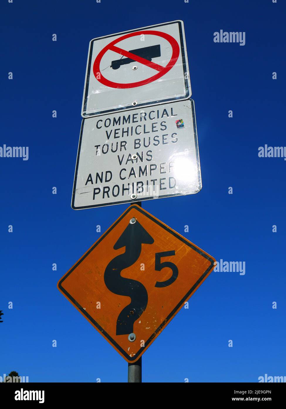 Lombard street sign hi-res stock photography and images - Alamy