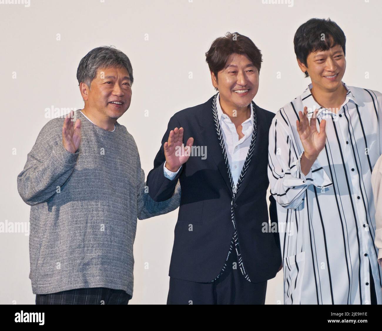 Tokyo, Japan. 26th June, 2022. (L-R) Director Hirokazu Kore-eda, Korean ...