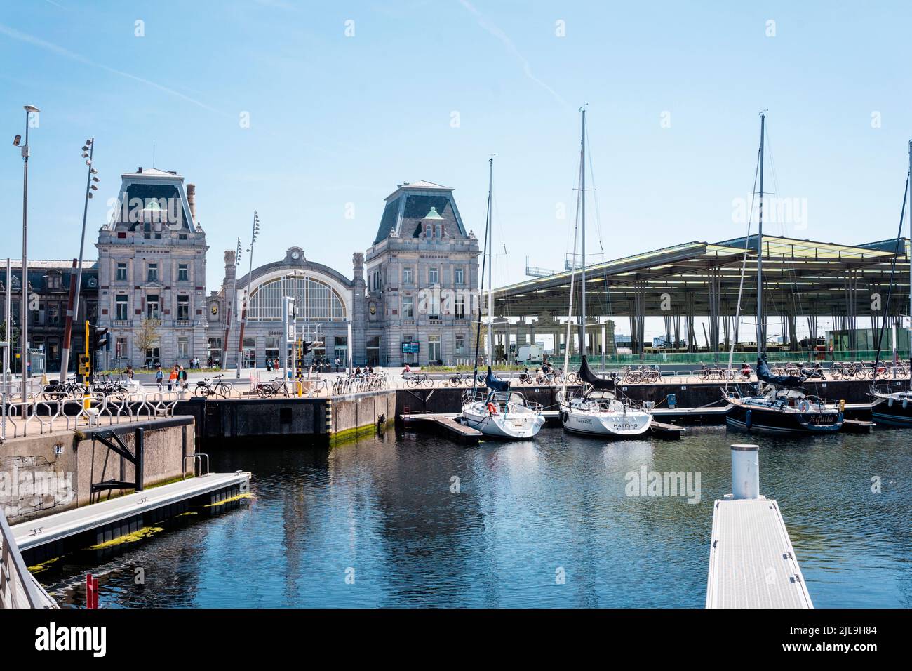 Station oostende hi-res stock photography and images - Alamy