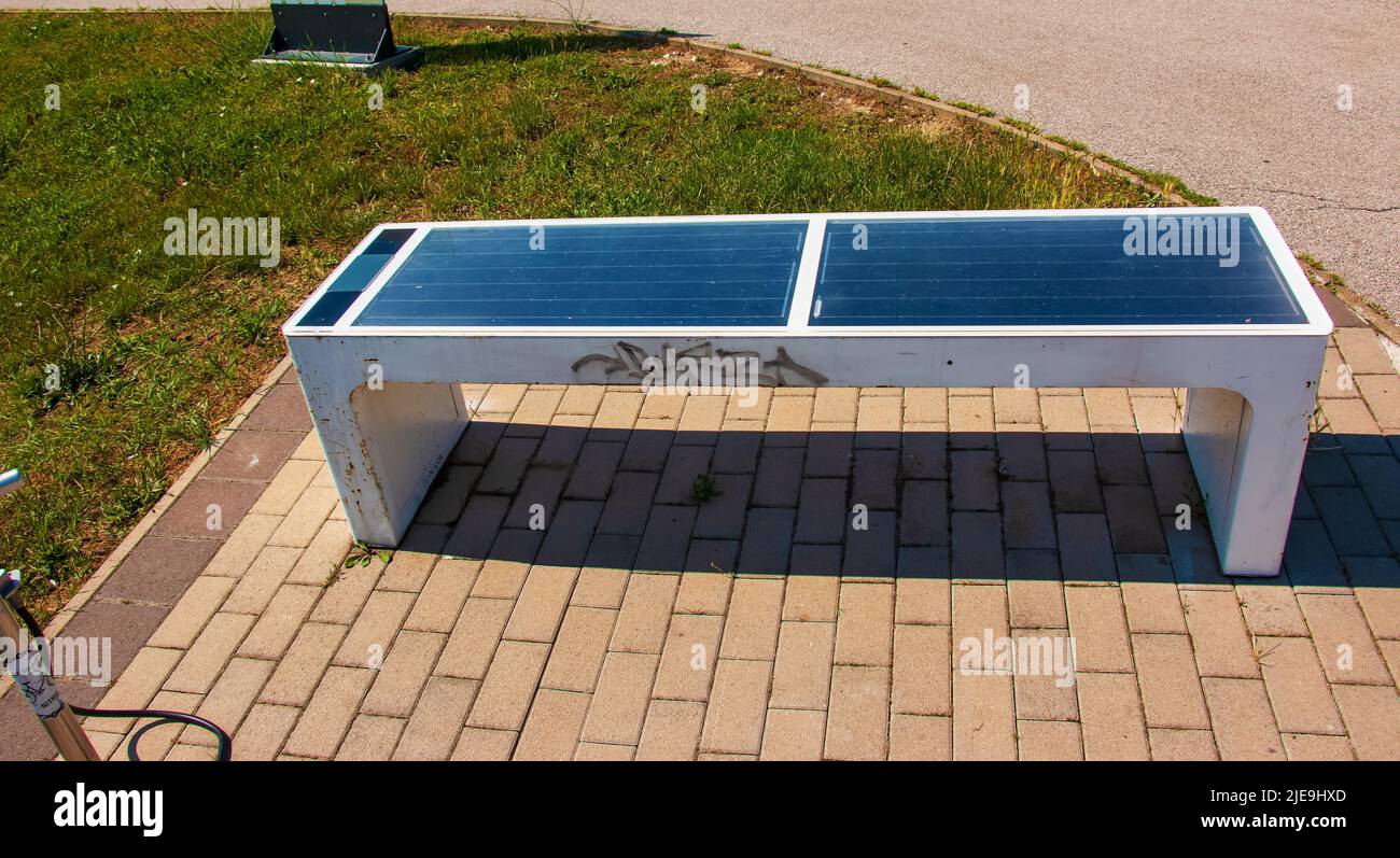 Photovoltaic bench hi-res stock photography and images - Alamy