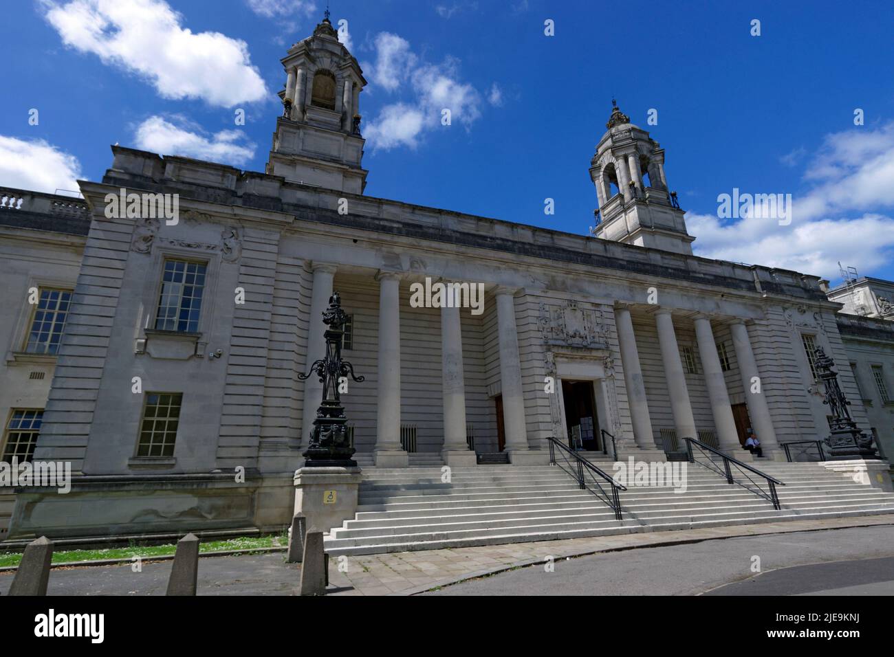 Cardiff Crown Court, Cathays Park, Cardiff, Wales Stock Photo - Alamy