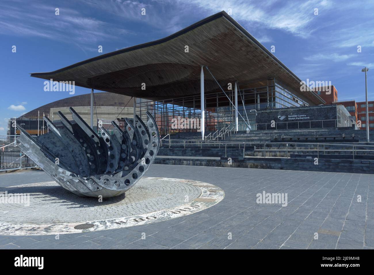 Senedd Building, Cardiff Bay, South Wales Stock Photo - Alamy
