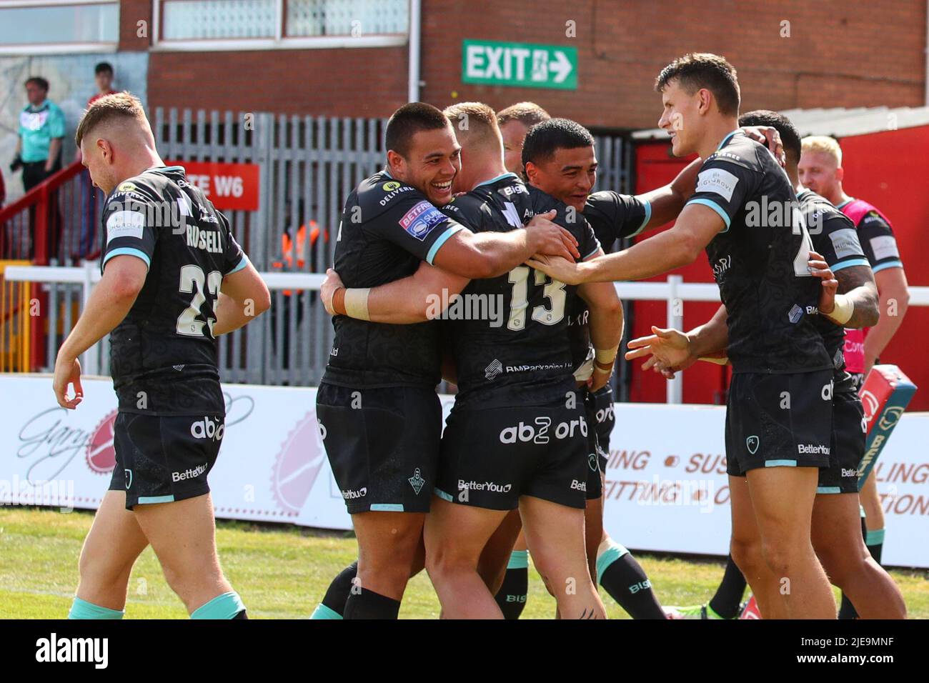 Luke Yates #13 of Huddersfield Giants celebrates his try Stock Photo ...