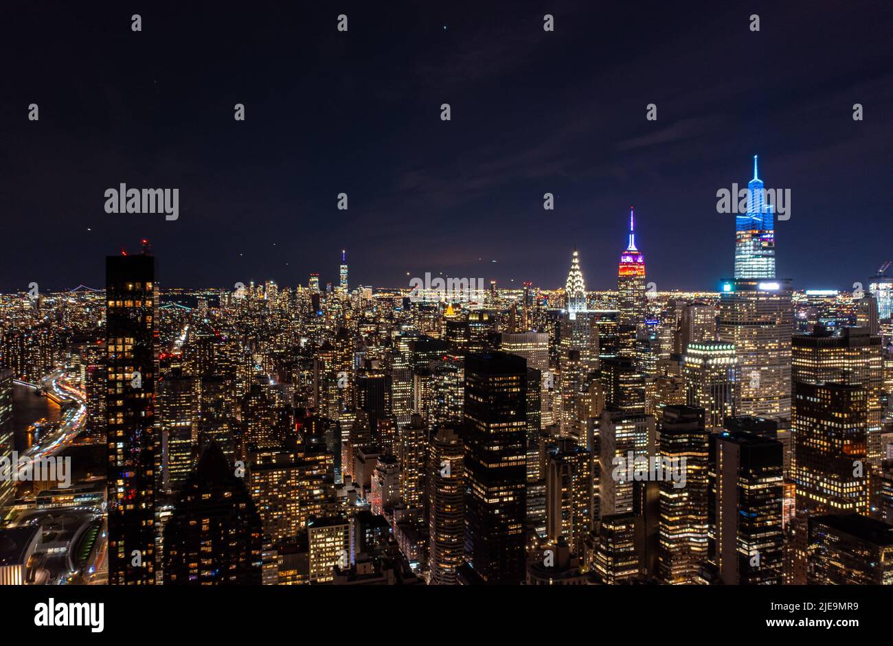 Downtown town town skyscrapers hi-res stock photography and images - Alamy