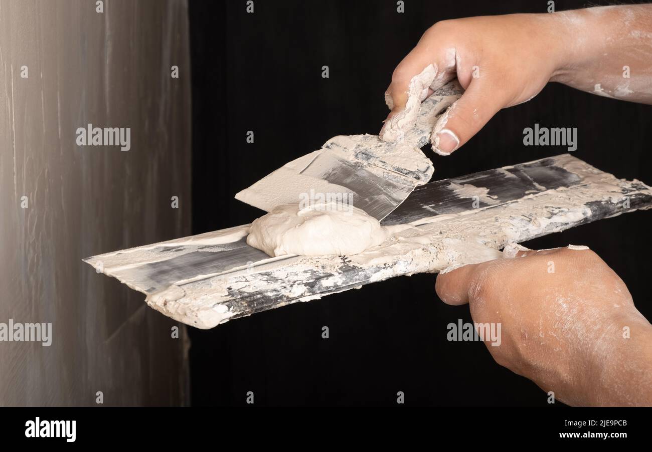 Wall spatula hi-res stock photography and images - Alamy