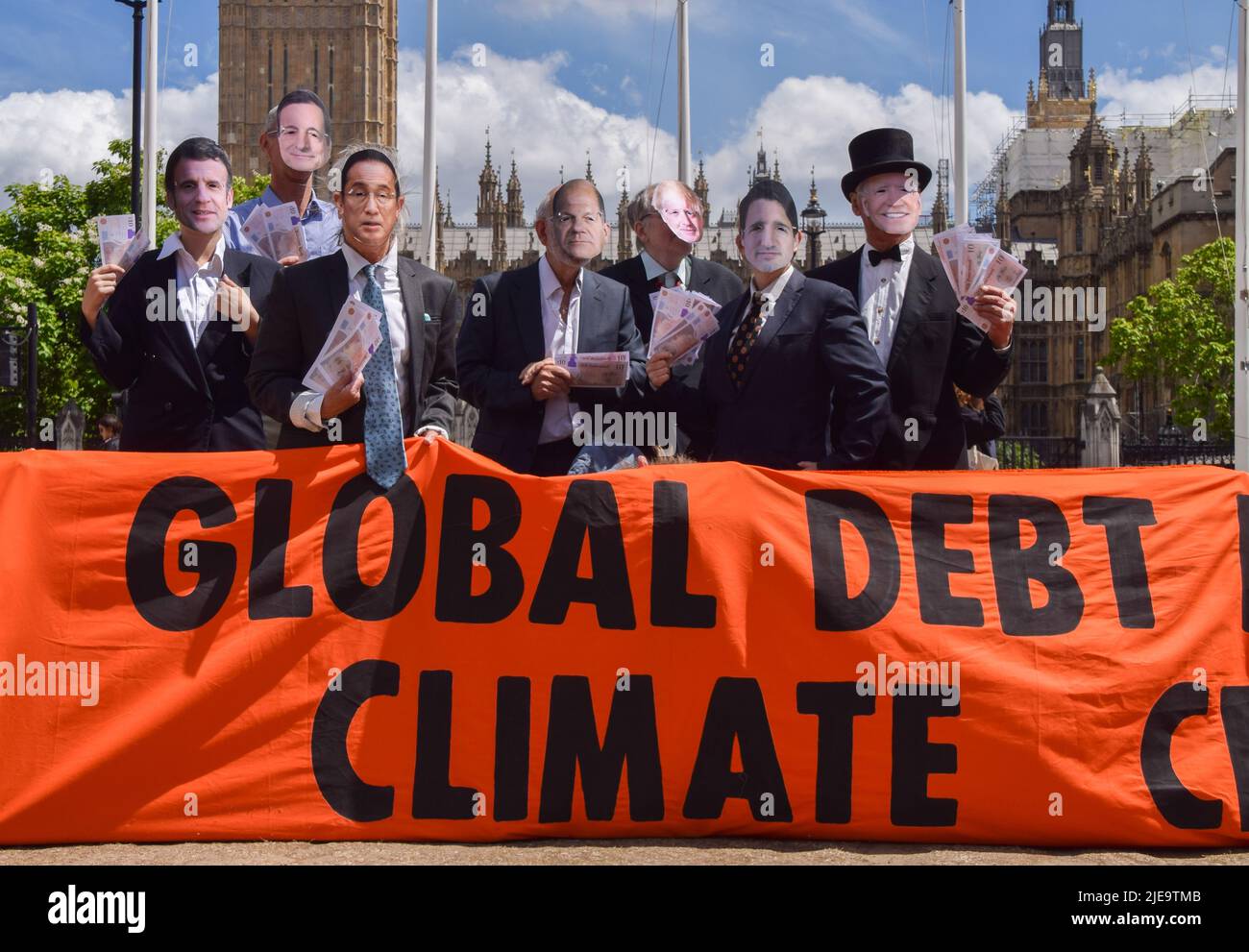 London, UK. 26th June 2022. Extinction Rebellion activists dressed as ...