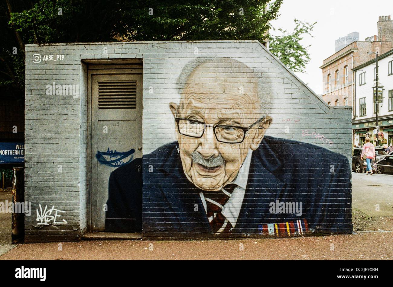 Captain tom art hi-res stock photography and images - Alamy